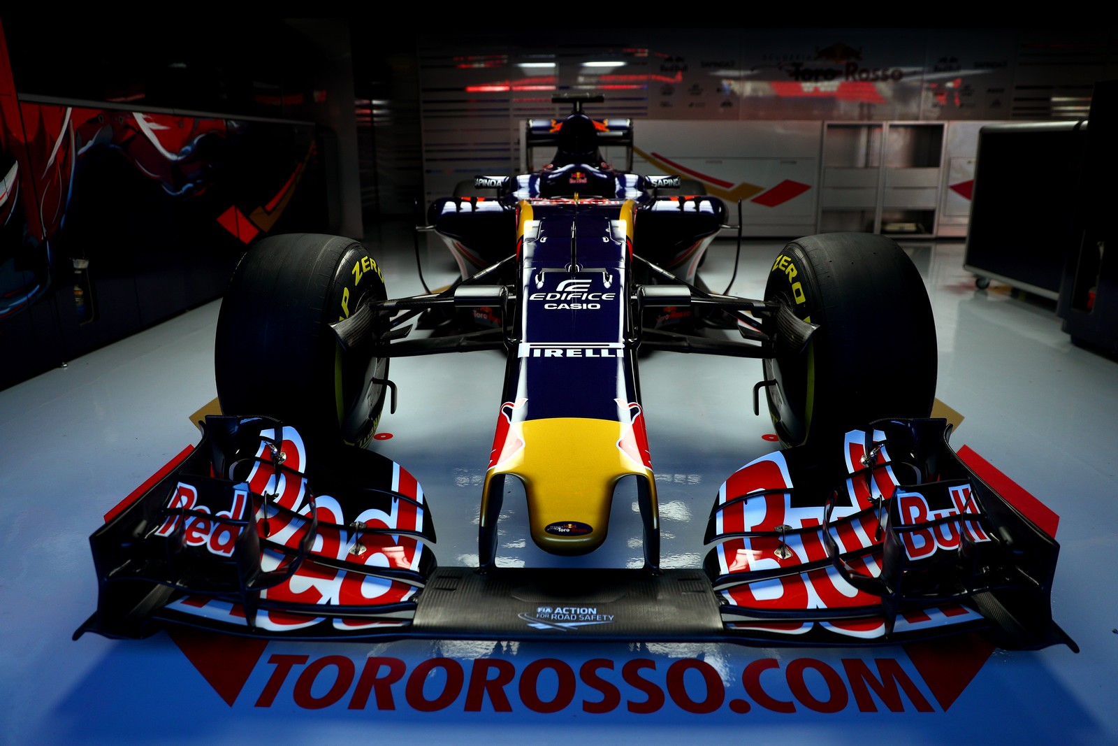 Toro Rosso STR11 – flyinglap